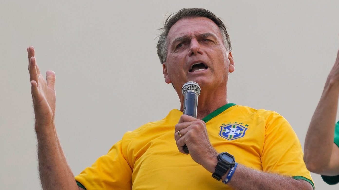 Policía Brasileña Acusa A Bolsonaro Y Asesores Por Intento De Golpe En